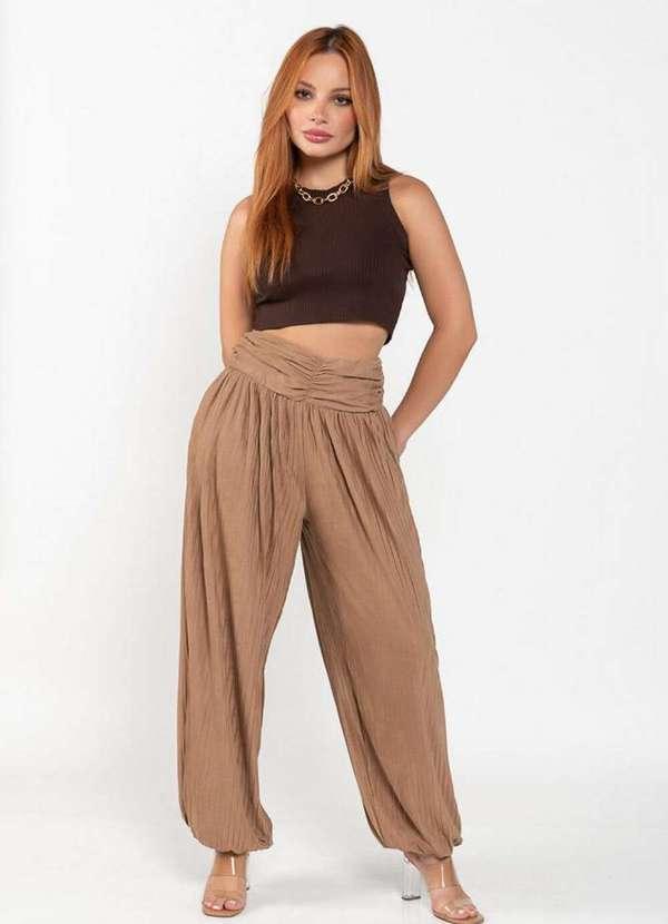 Calca Aladim Plissada em Suede Caqui - Lamis