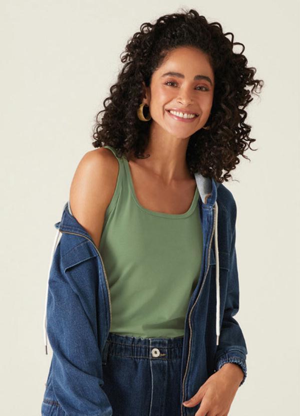 Blusa Verde Claro Tradicional em Malha - Malwee