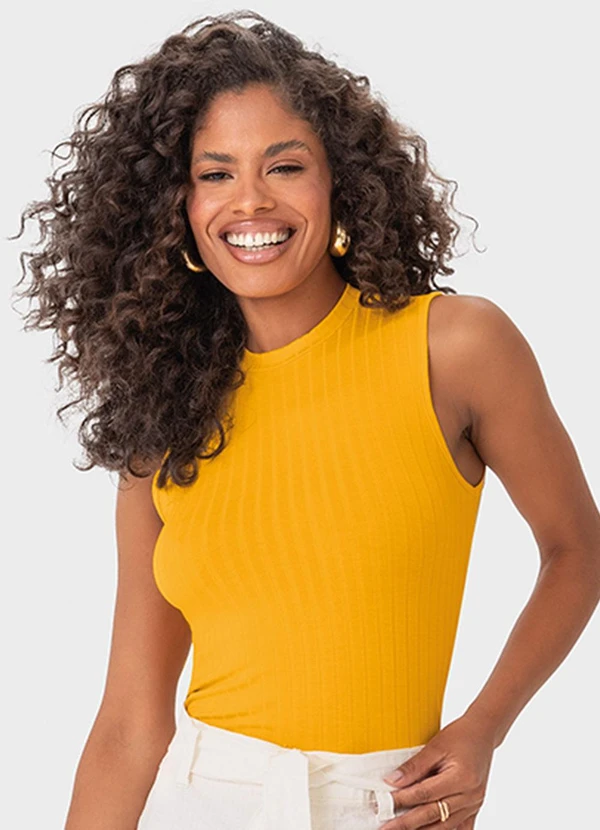 Regata Amarela Justa Canelada Feminina - Malwee