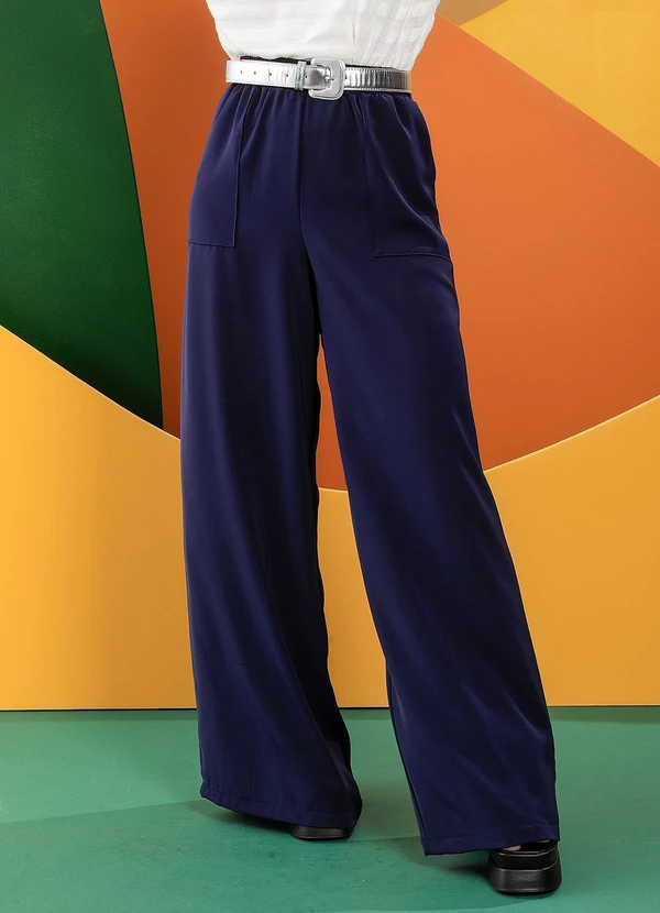 Calça Azul Marinho em Crepe Plano Acetinado - Quintess