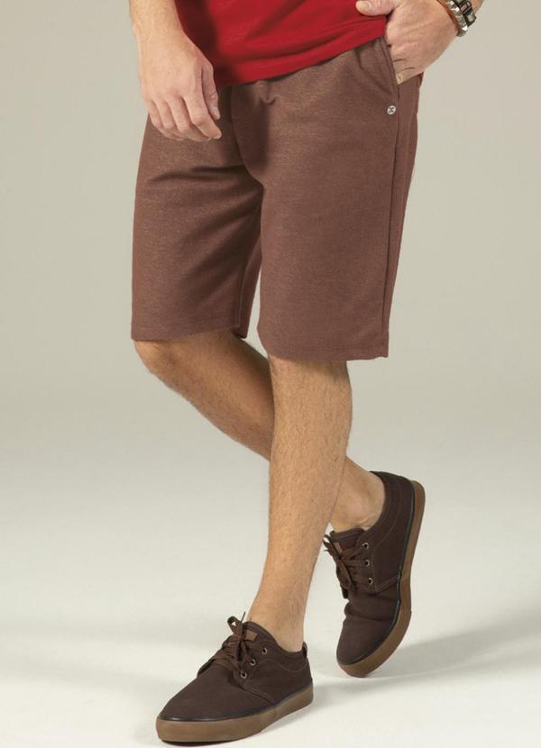 Bermuda Masculina em Moletom com Bolso Marrom - Cativa