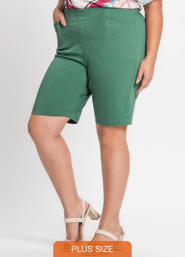 Bermuda Plus Size em Bengaline Verde - Secret Glam